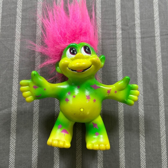 Trendmasters | Toys | Vintage 992 Trendmasters Land Of The Trolls Green ...